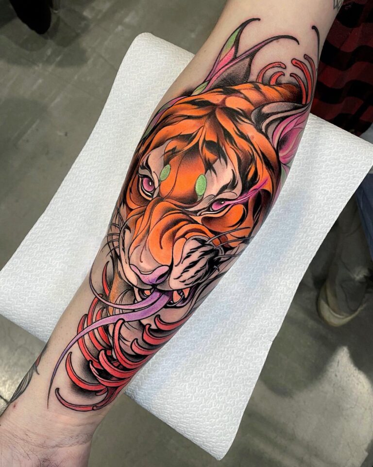 21 Tantalizing New School Tattoo Ideas For Men & Women to Inspire You ...